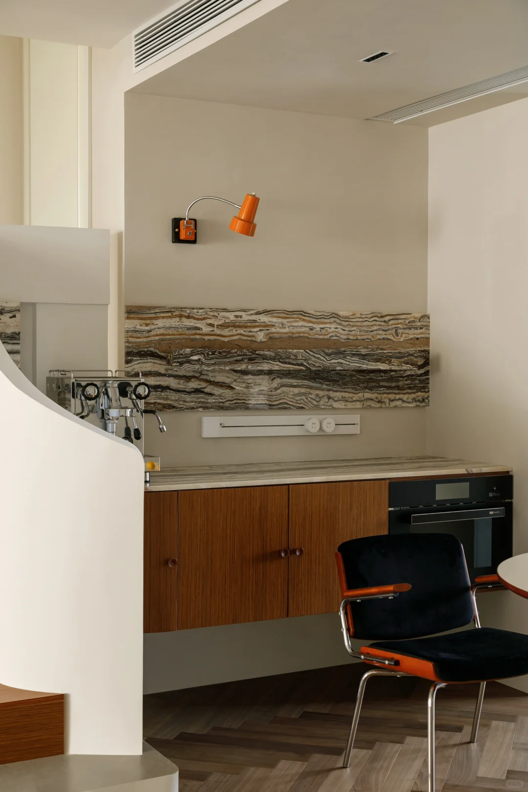 Valencia Traonyx Travertine - FunShineStone