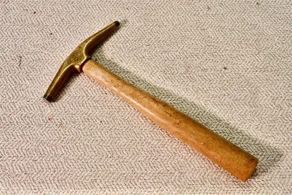 What Is The Hammer Used For Upholstering? | Jintanwei Trading