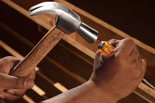 Are Wooden Handle Hammers Any Good? | Jintanwei Trading
