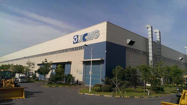 XCMG Loader Intelligent No.2 Workshop - Xuzhou Zm-Hitech International ...